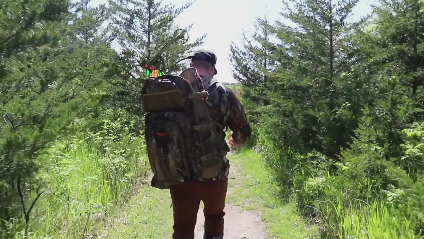 Lightweight Bow Hunting Backpack with Bow Holder – New View Hunting